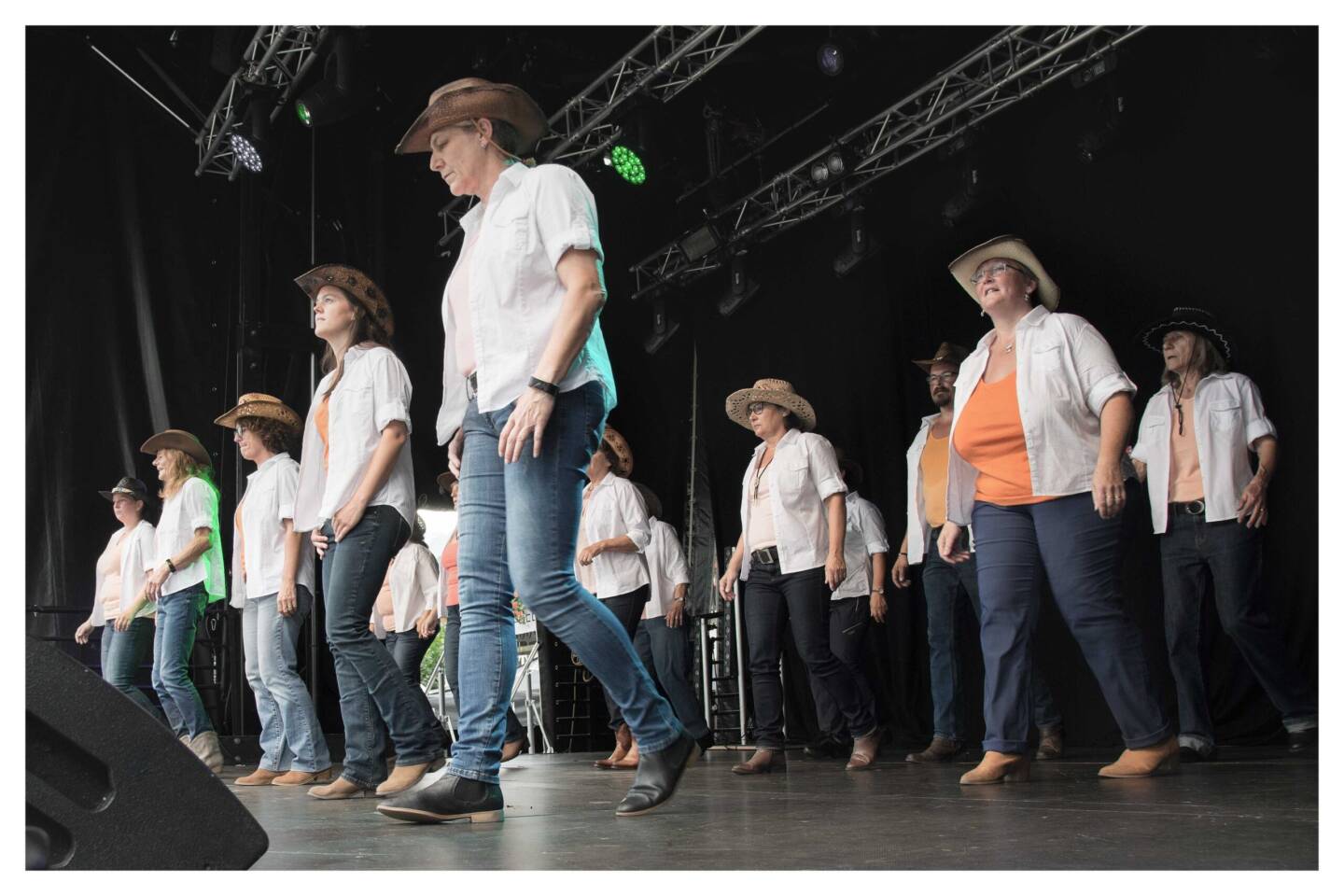 Line Dance I Mit Line Dance Colorado wird tanzen leicht gemacht.